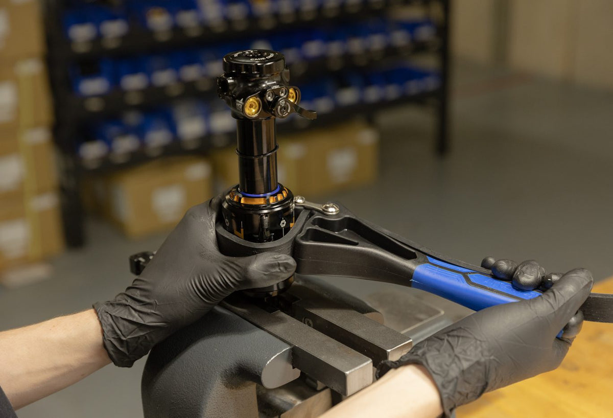 DBair IL Standard Mount Complete 100 Hour Service (Part 1 of 4)